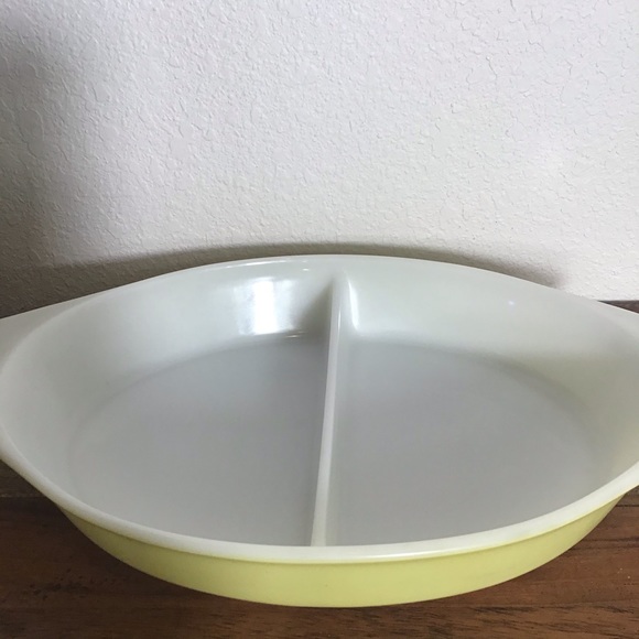 Pyrex | Kitchen | Vintage Pyrex Olive Verde Divided Baking Dish | Poshmark